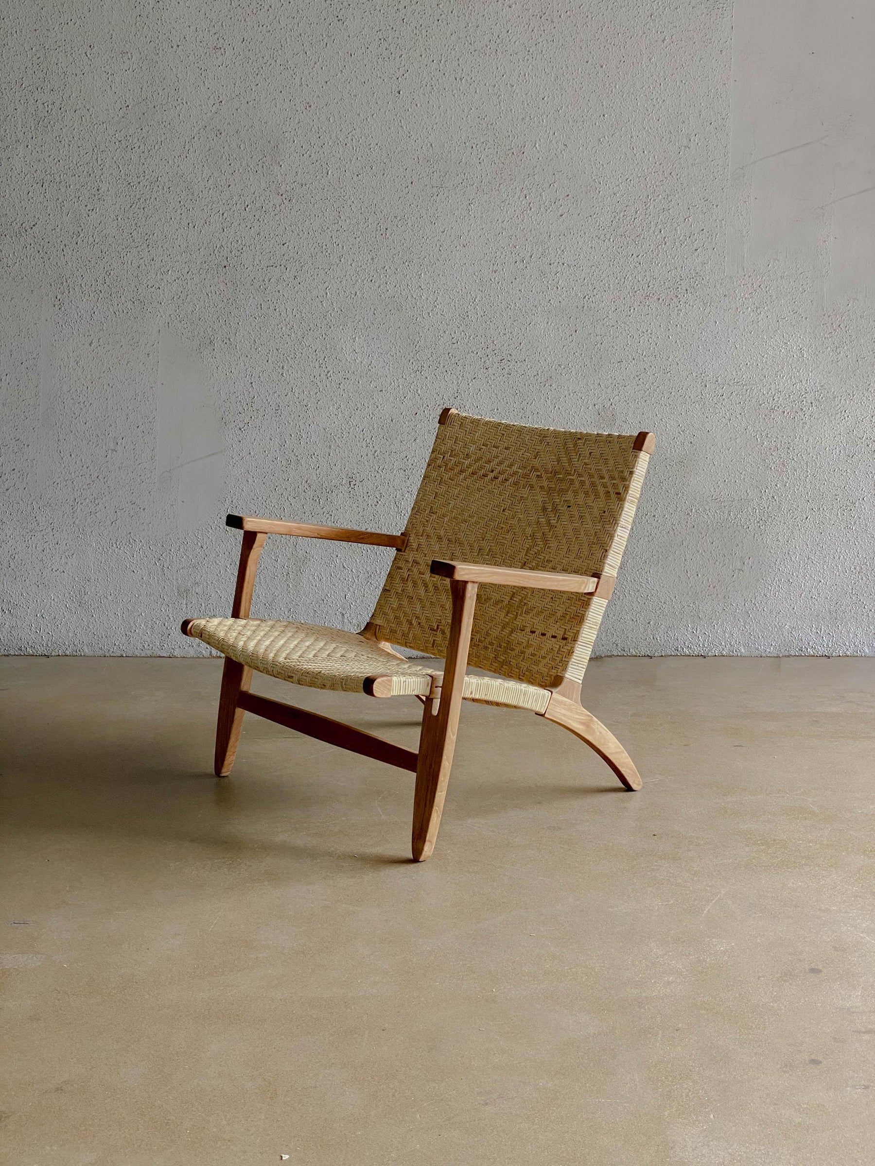 Lounge Chairs – Gamar Furniture