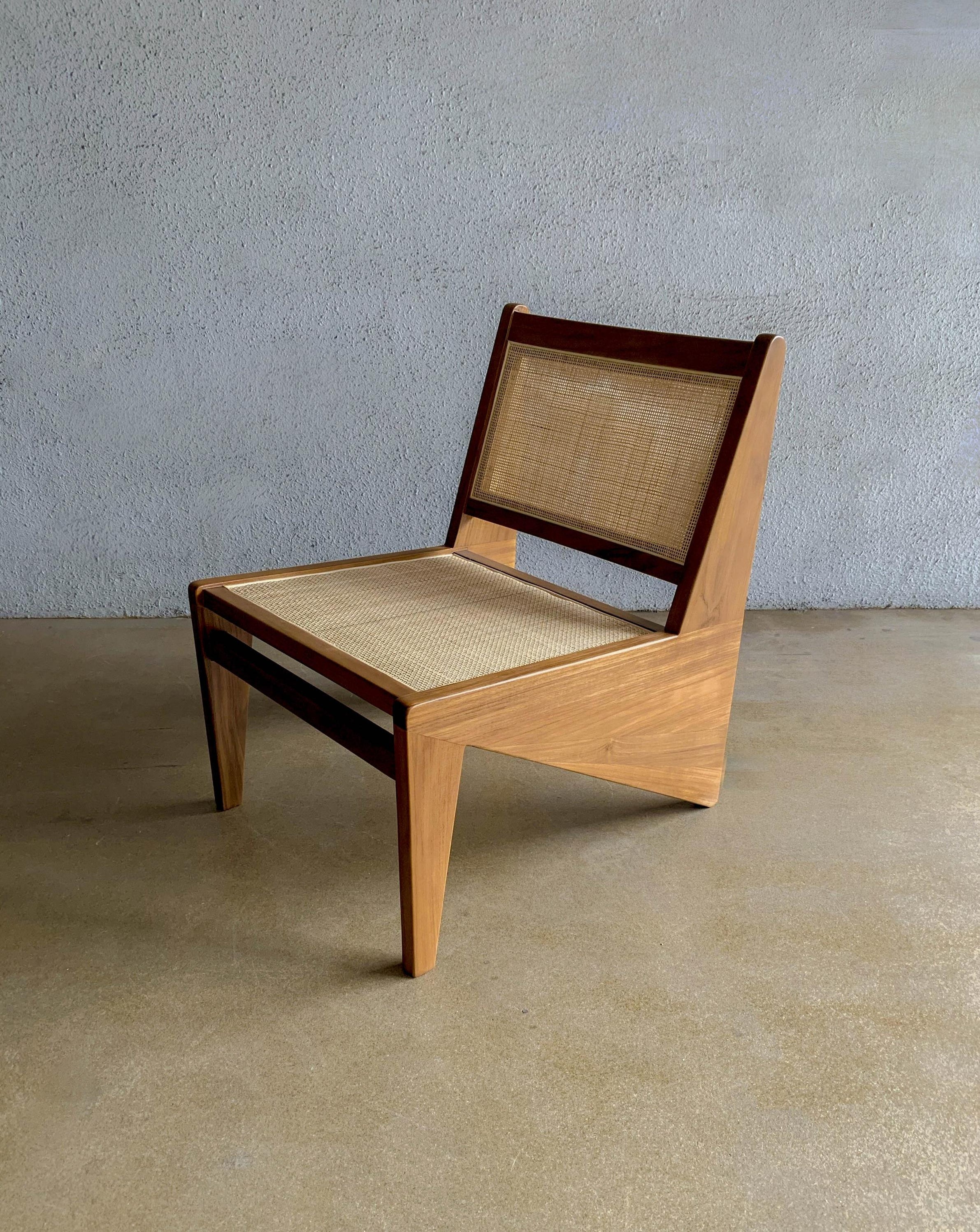 Lounge Chairs – Gamar Furniture