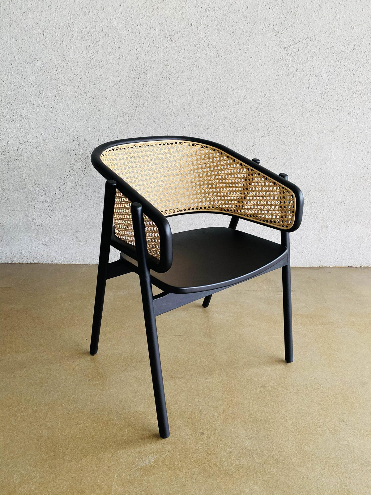 Daphne Chair – Gamar Furniture