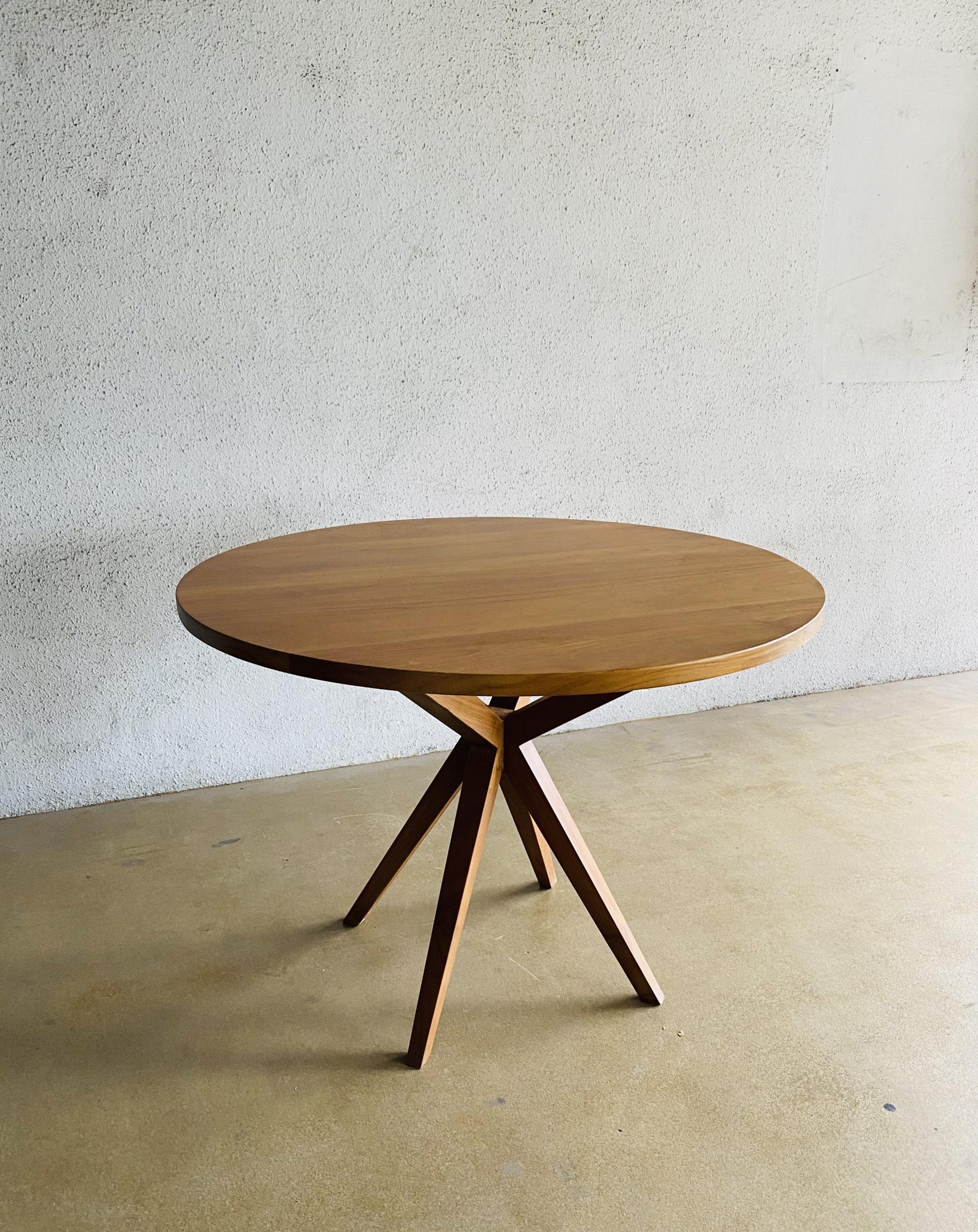 Dining Tables – Gamar Furniture