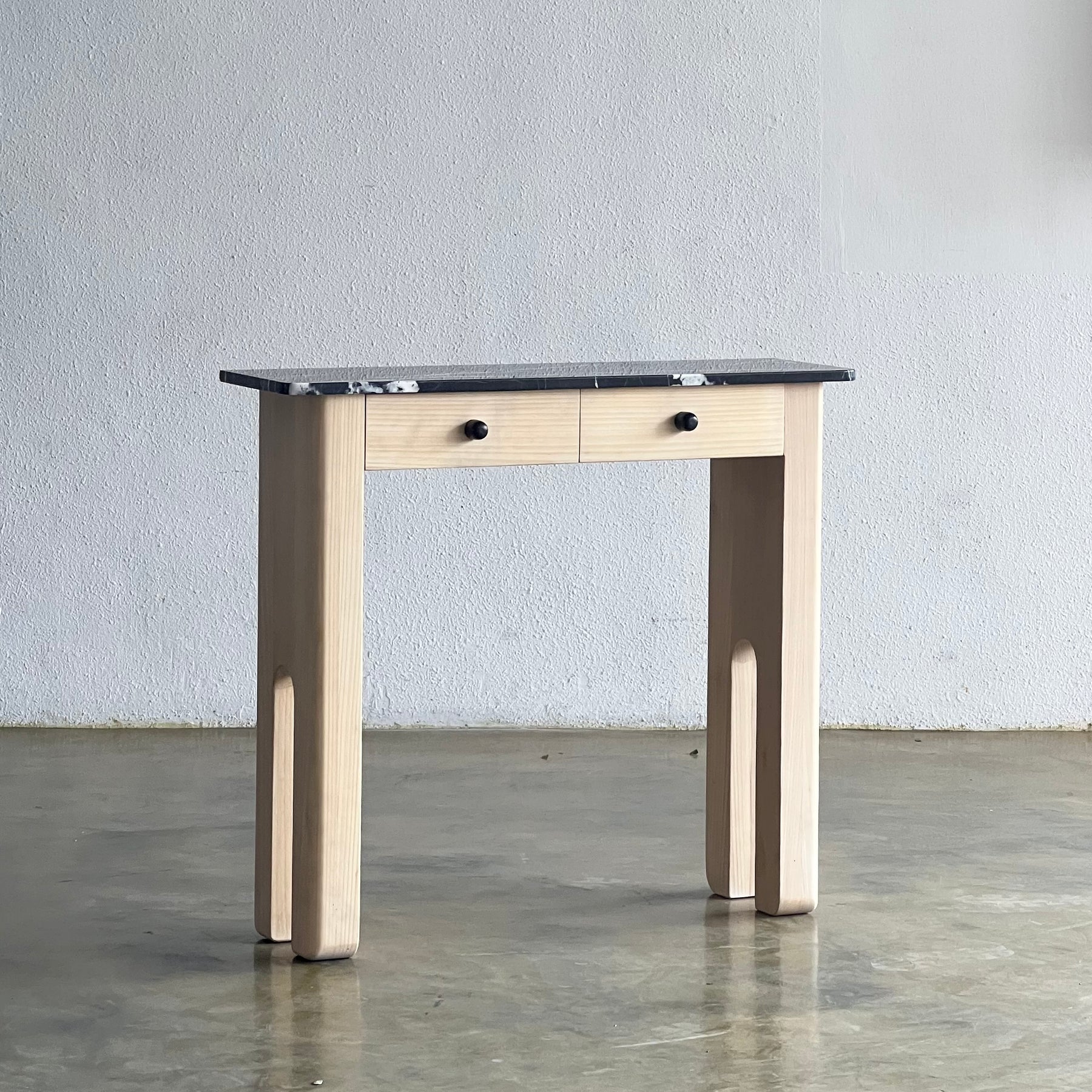 Entry Way Console – Gamar Furniture