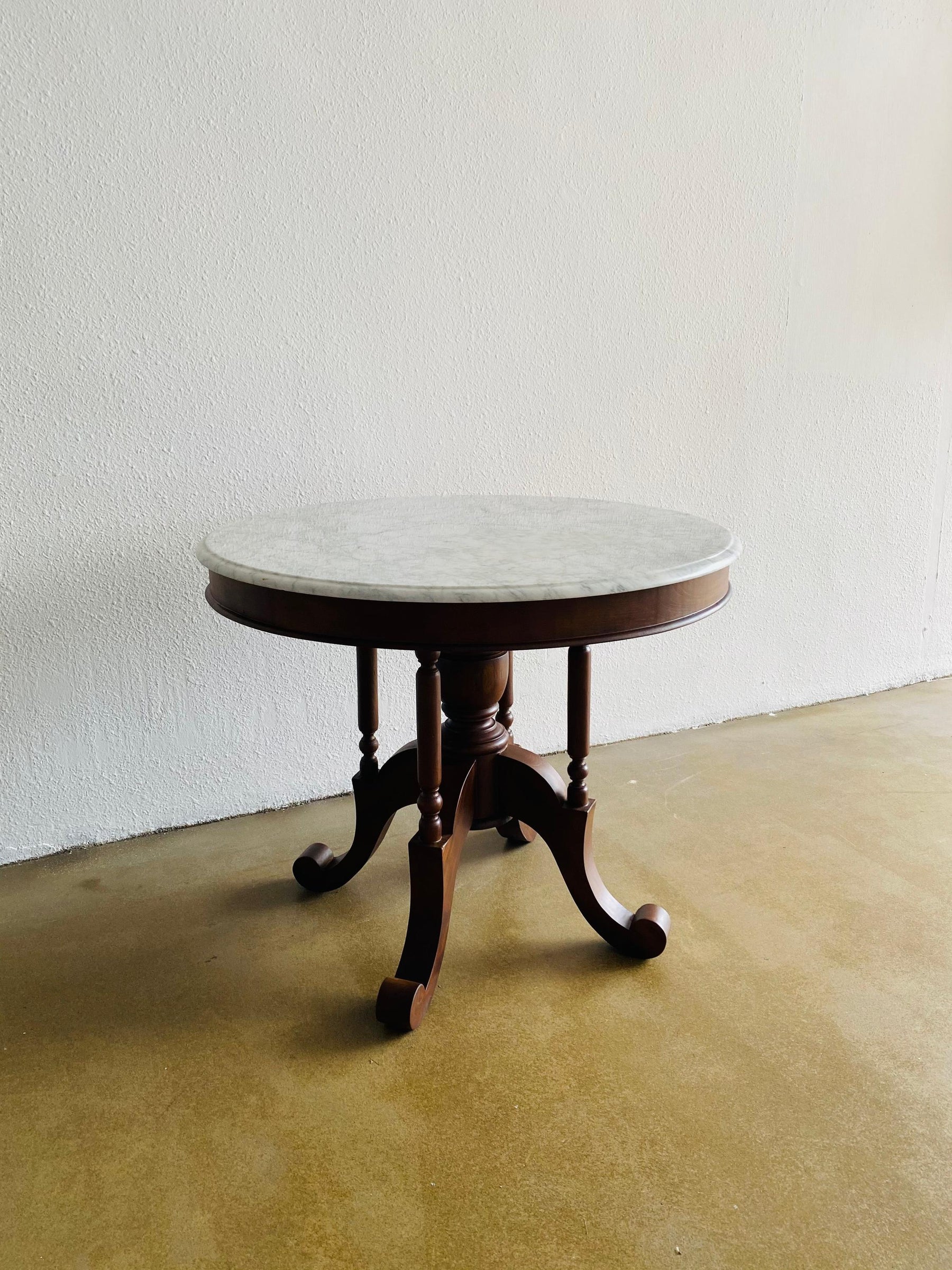 Dining Tables – Gamar Furniture