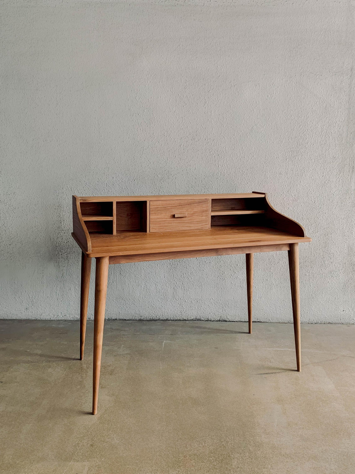 Writing Tables – Gamar Furniture