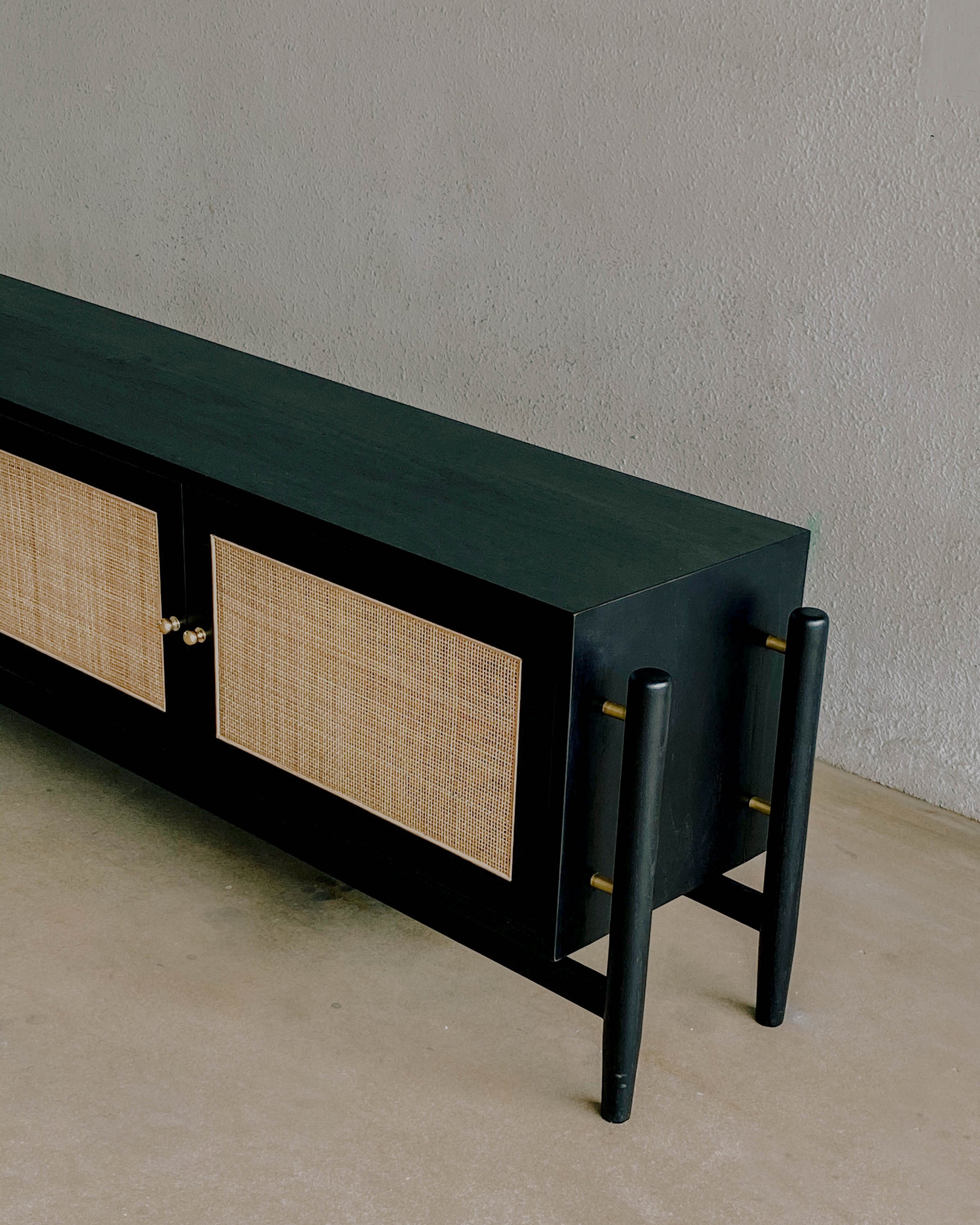 TV/Media Consoles – Gamar Furniture